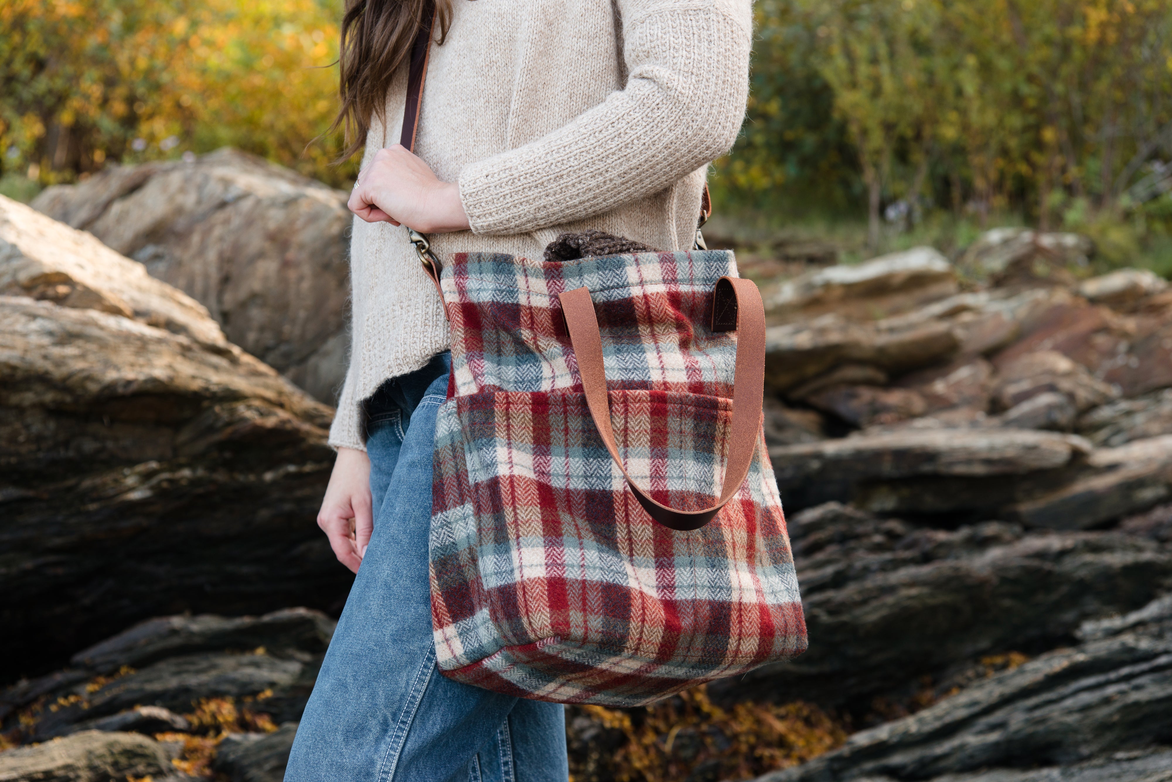 Crossbody Project Totes – Quince & Co.