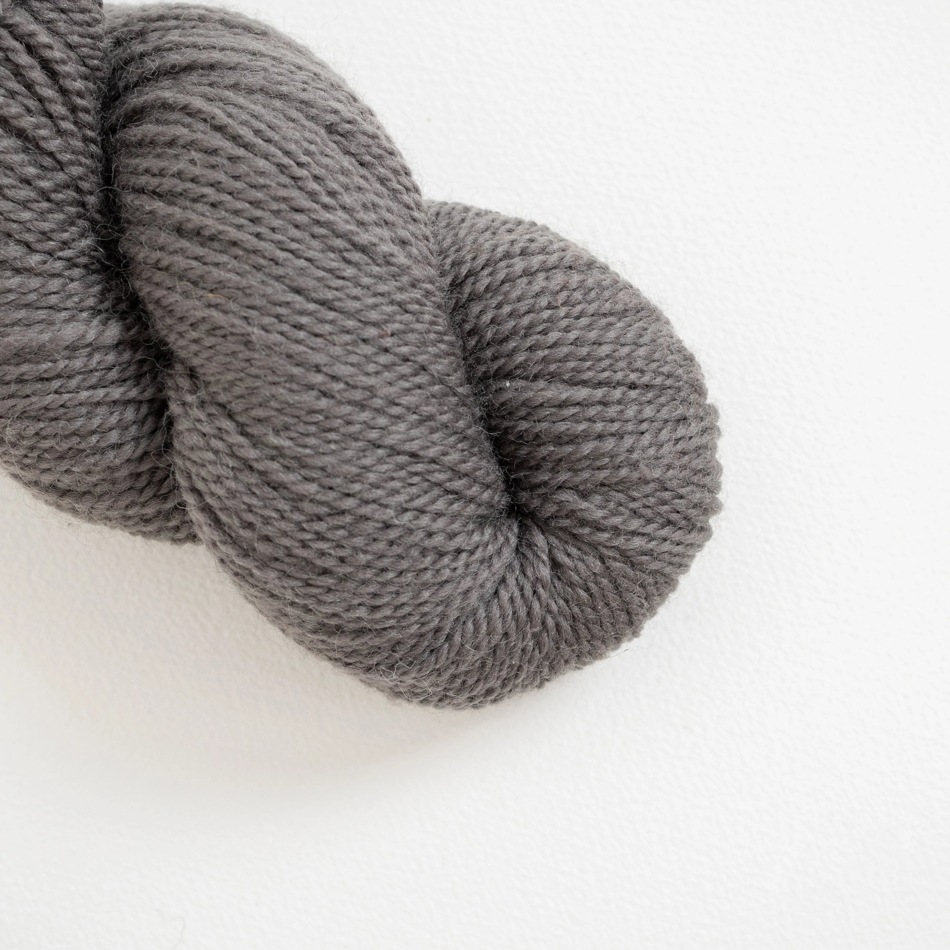 Stone Wool Romney + Merino DK Weight Yarn – Quince & Co.