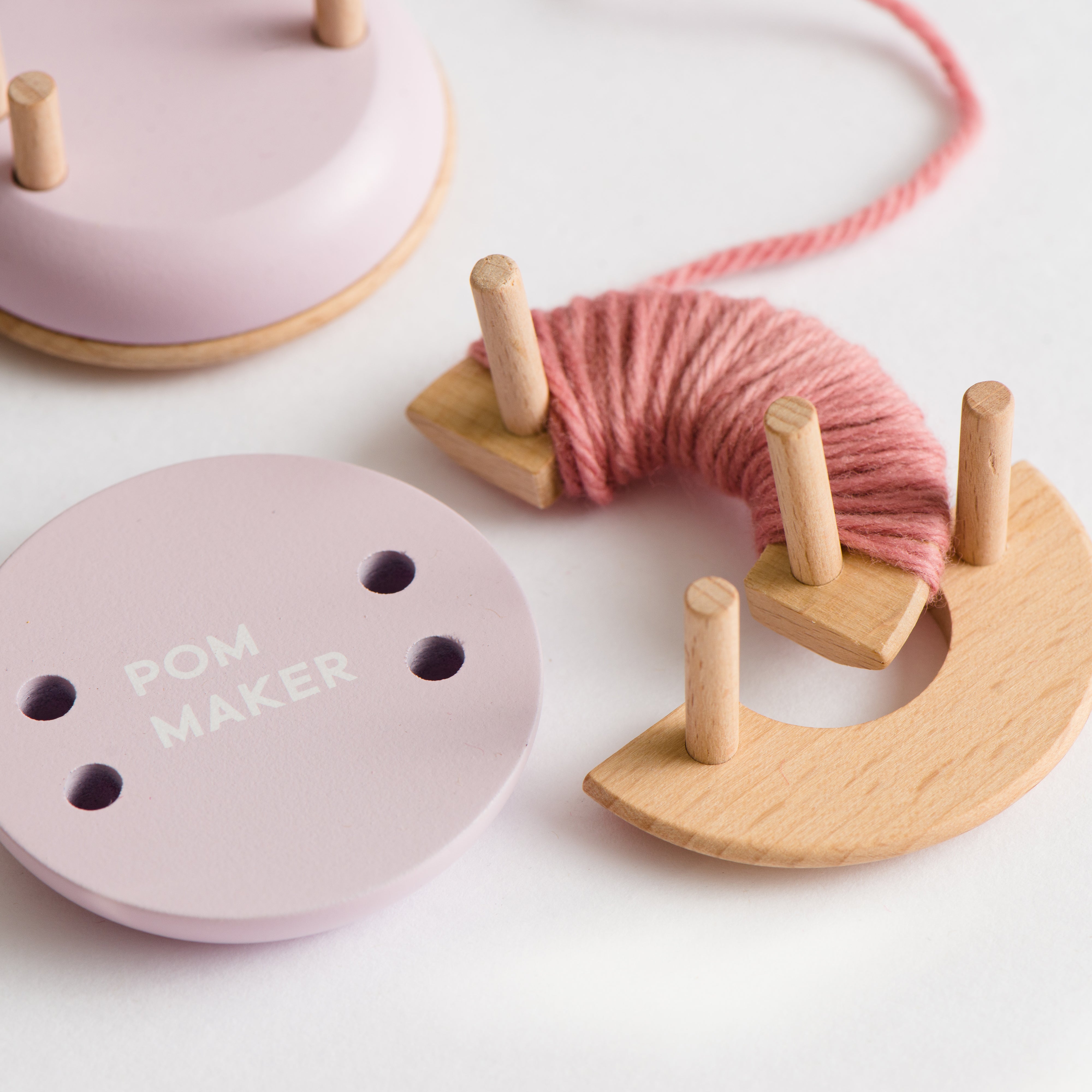 macaron pom maker – Quince & Co.