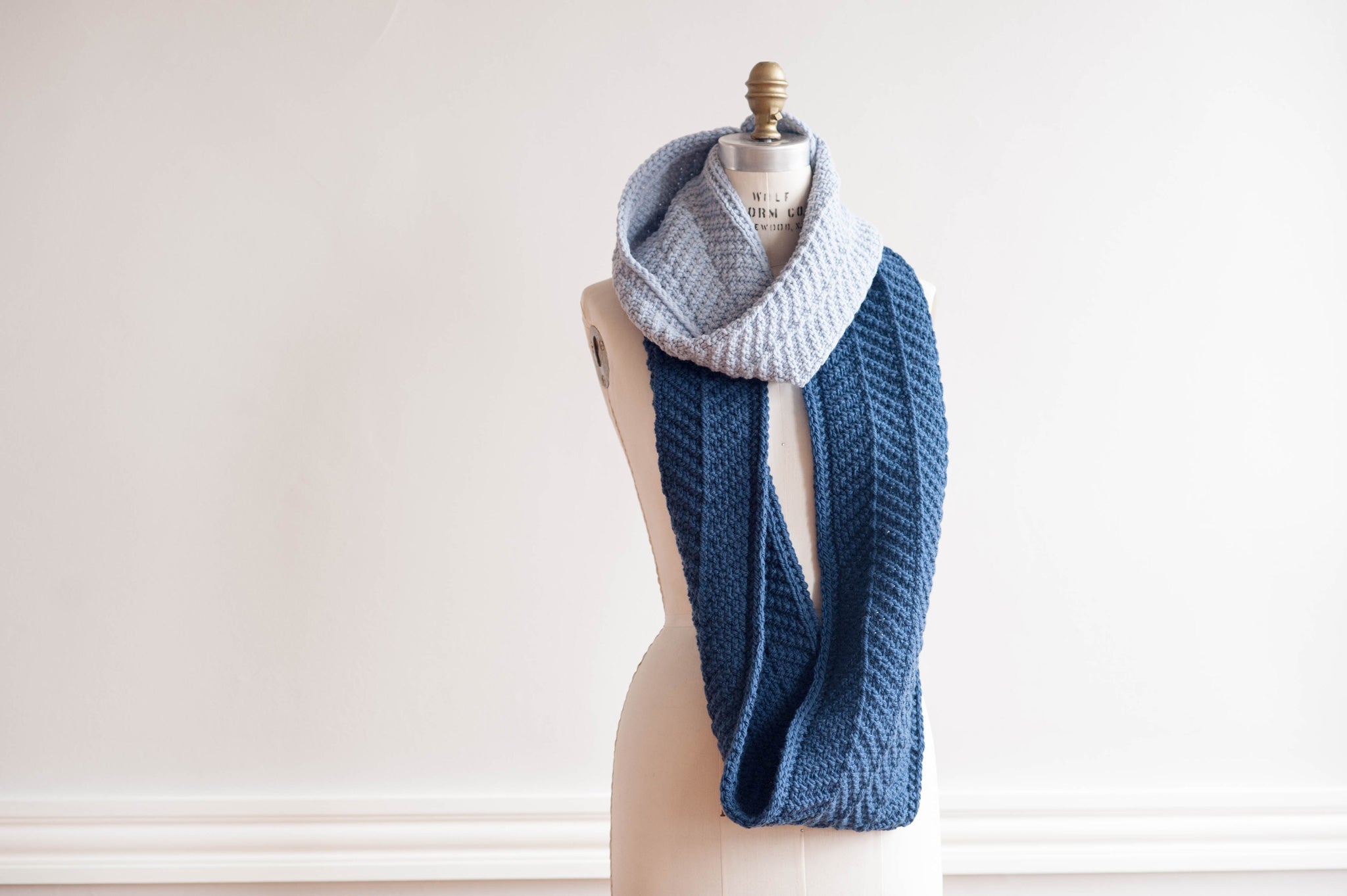fluting cowl knitting pattern – Quince & Co.