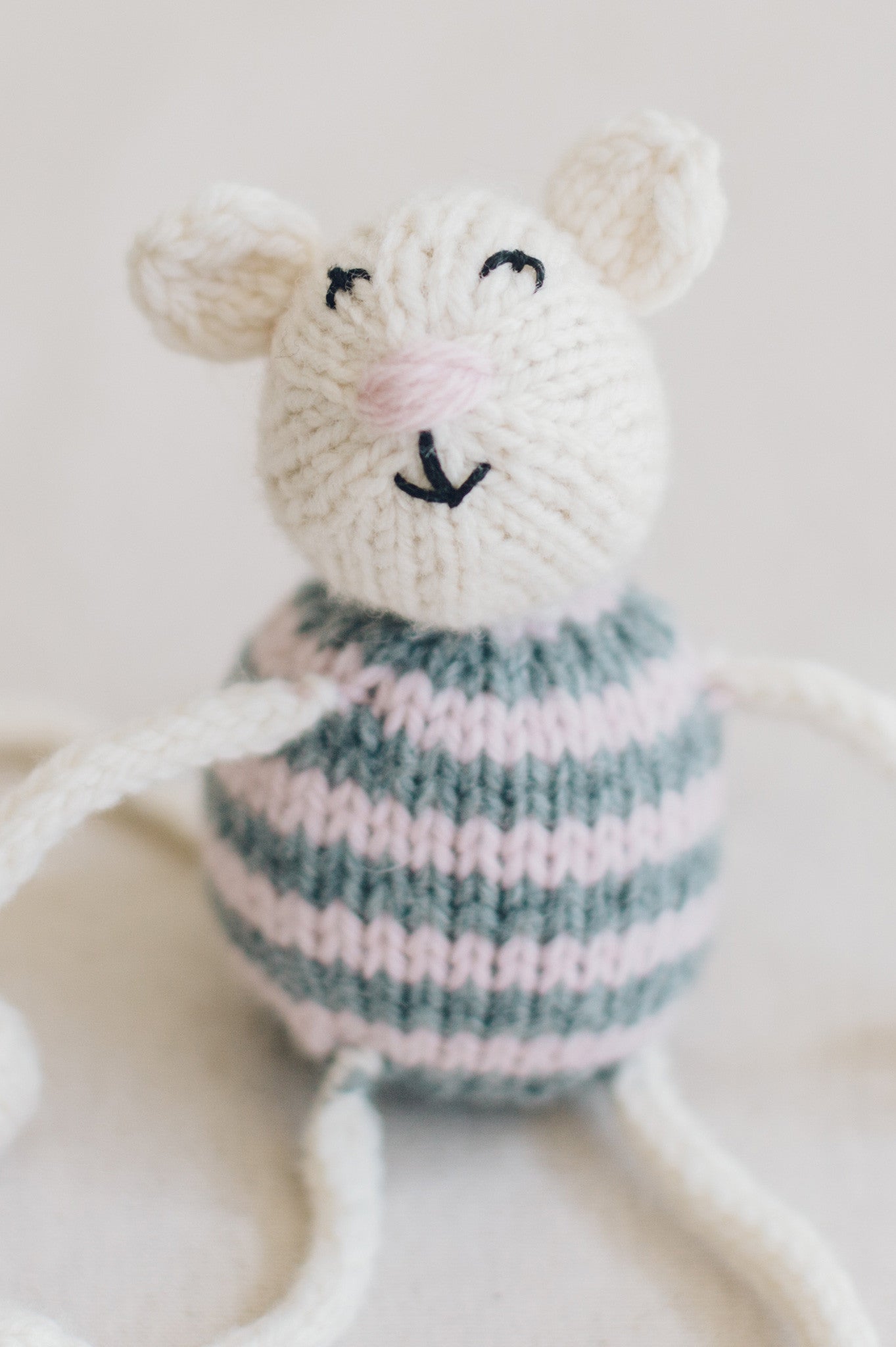 string along toys knitting collection – Quince & Co.